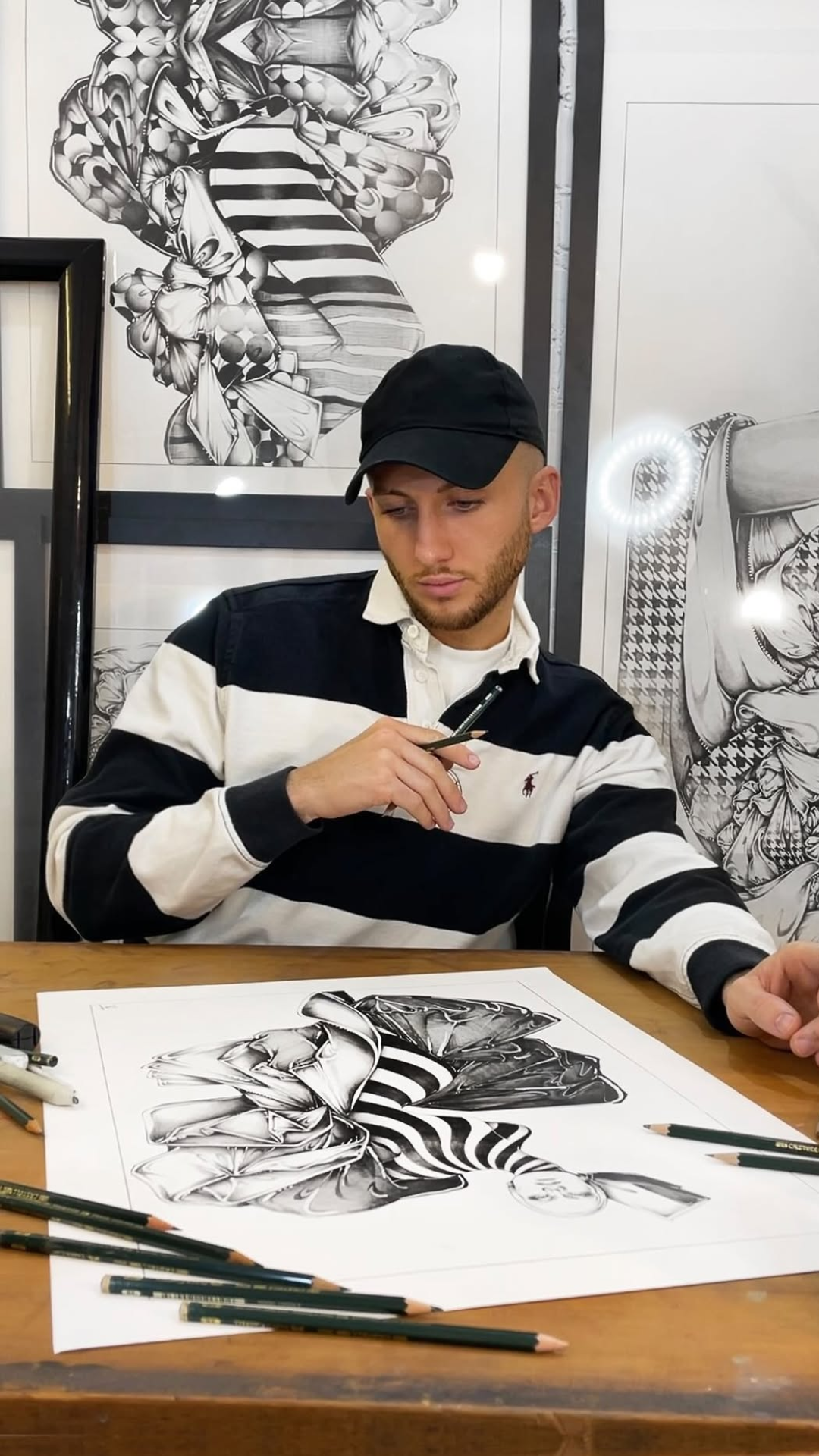 The realistic pencil artwork everyone is admiring right now