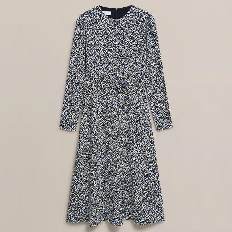 Kelly Brook's dress and boots combination is the spring outfit formula ...