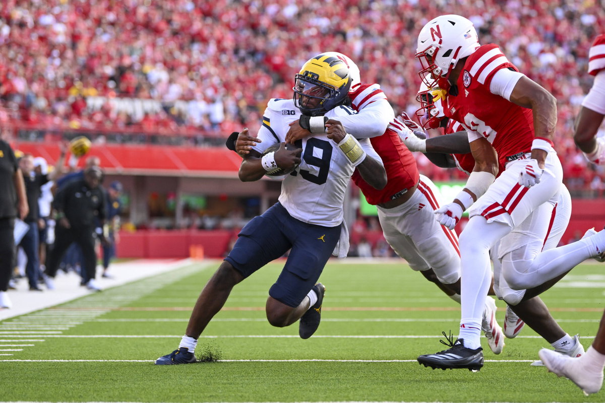 26 wild & fascinating facts about Michigan Wolverines football players