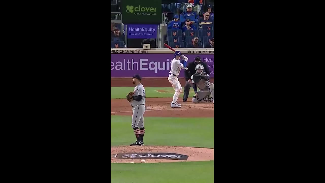 Mama, look at him run!
