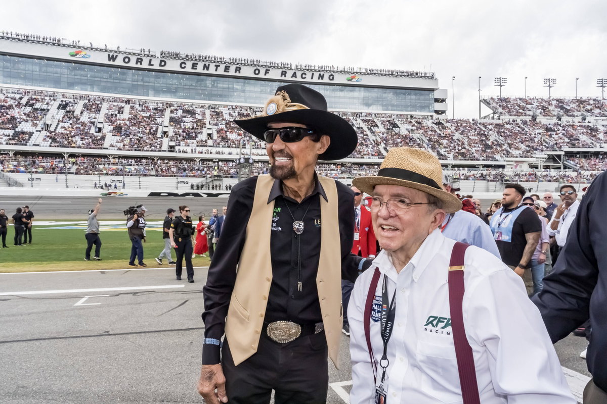 Top 10 NASCAR legends and the tracks where they won most