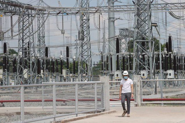 Meralco implements rotating brownouts as Luzon grid goes on red alert