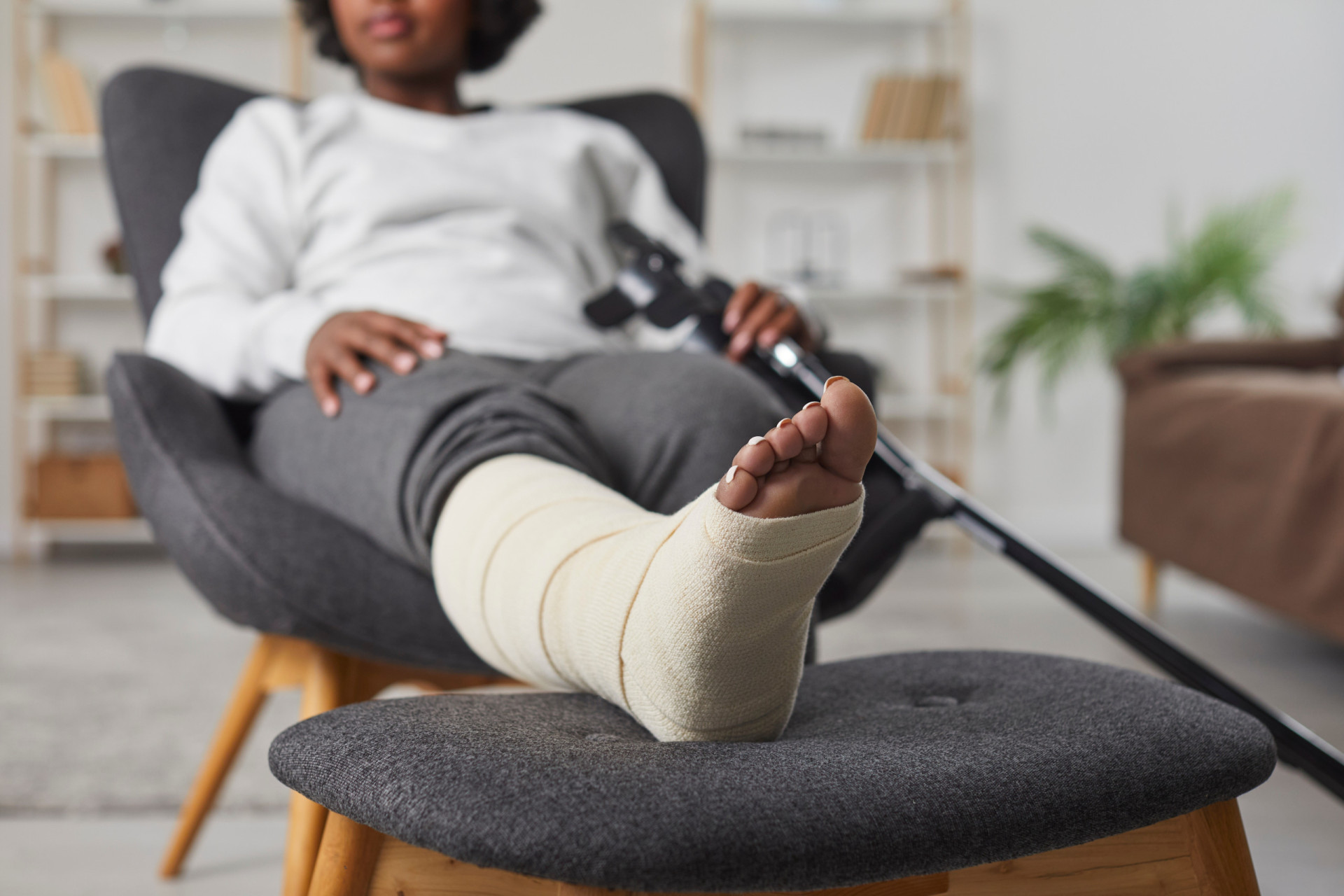 How do broken bones actually heal?
