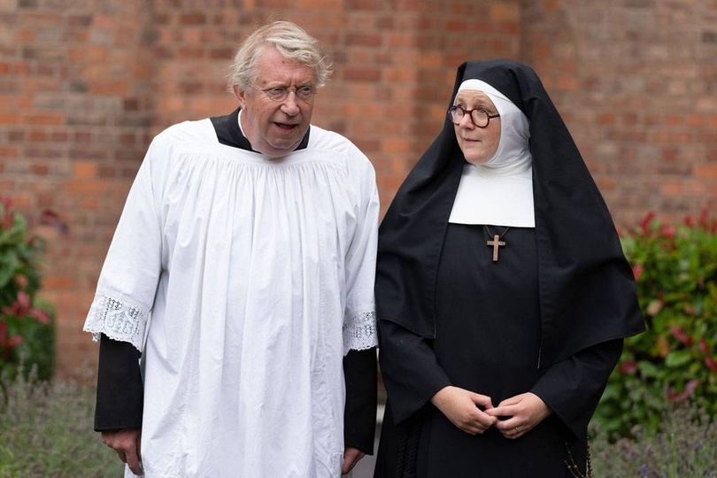 'Brilliant' crime drama hailed 'better than Father Brown' streaming for ...