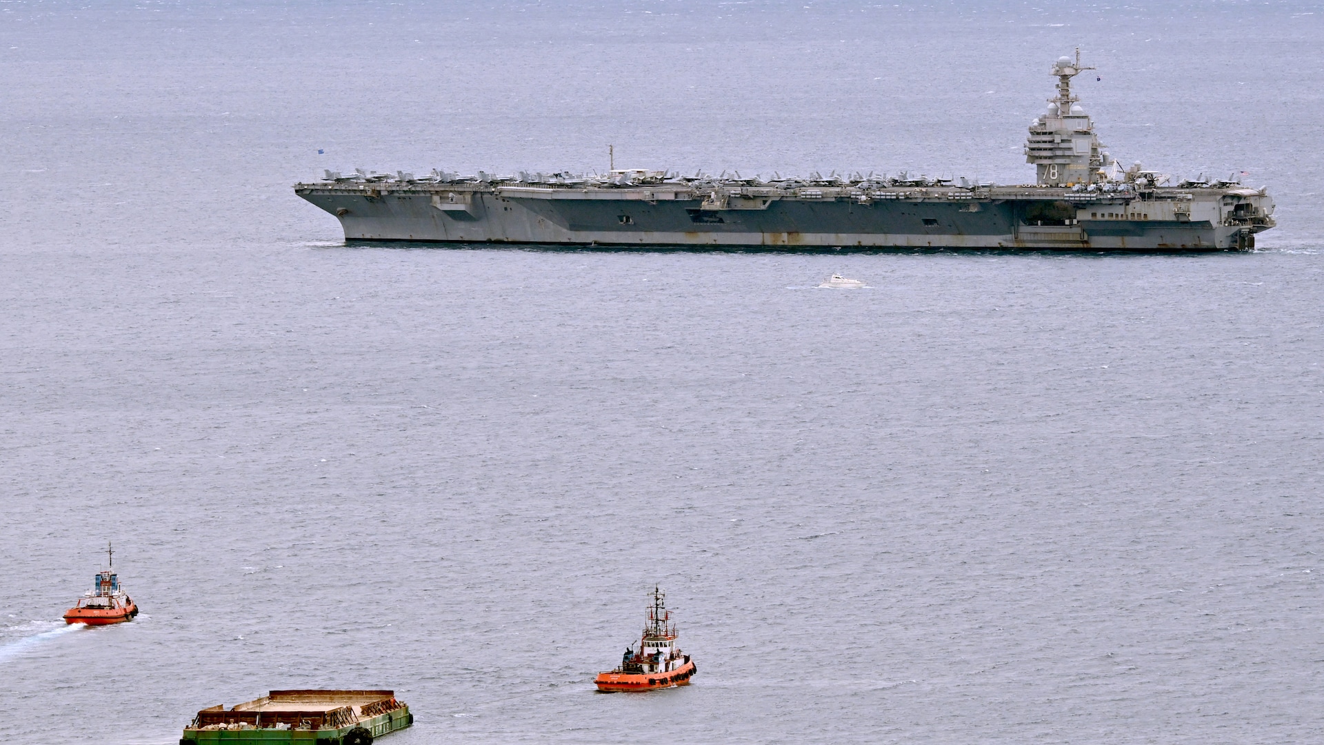 „USS William J Clinton“ wird dringend erwartet – Navy muss Engpass ...