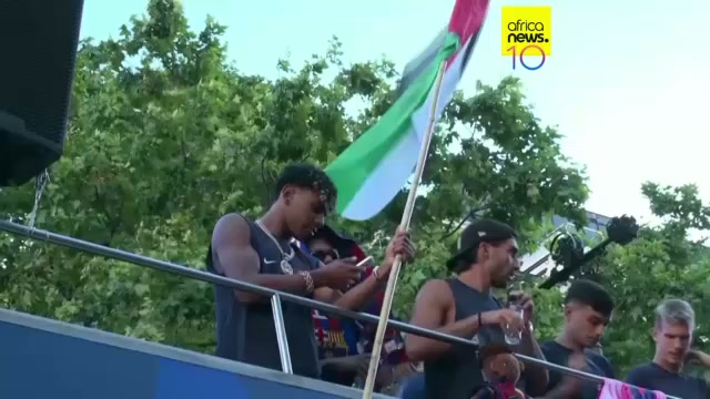 Yamal waves Palestinian flag as Barcelona coach Flick defends choice