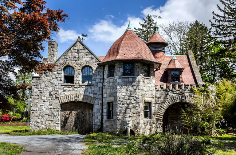 Historic 'storybook' carriage house built by celebrated architect ...