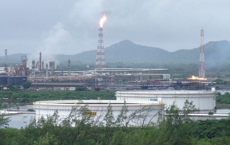 Pemex Confirms Death Of Worker Injured In Explosion At Oaxaca Refinery
