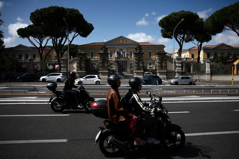 Tests in Italy, Spain come back negative in global hunt for hantavirus