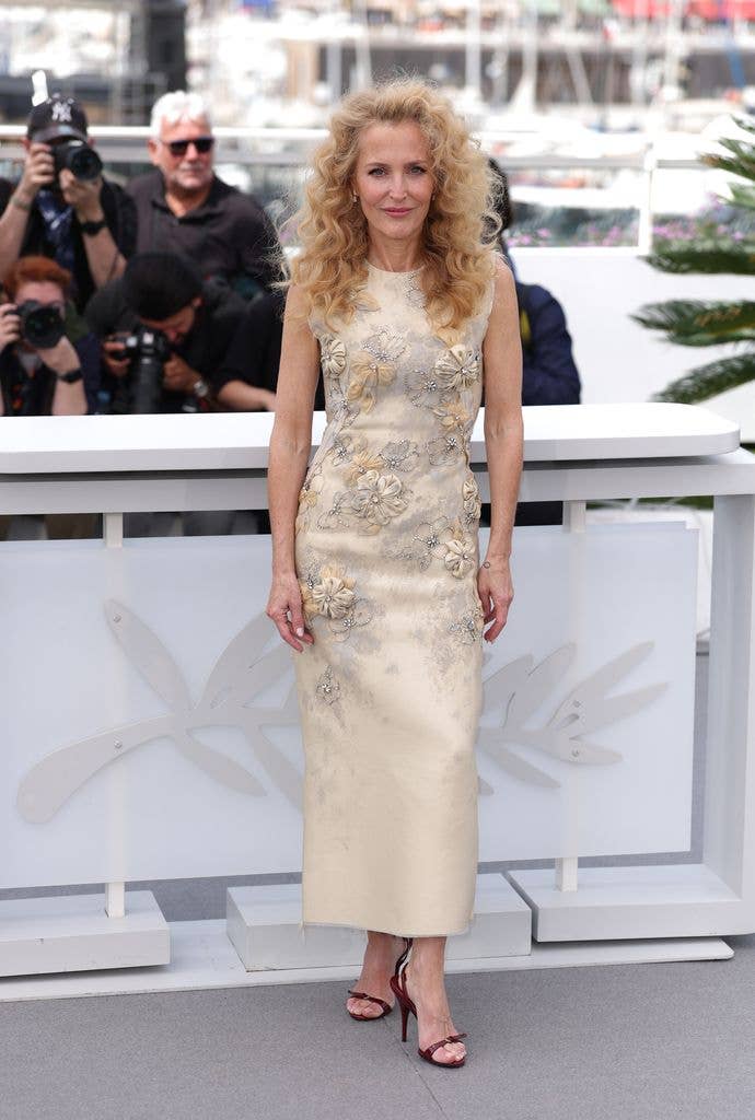 Gillian Anderson, 56, proves that life is way too short for boring hair