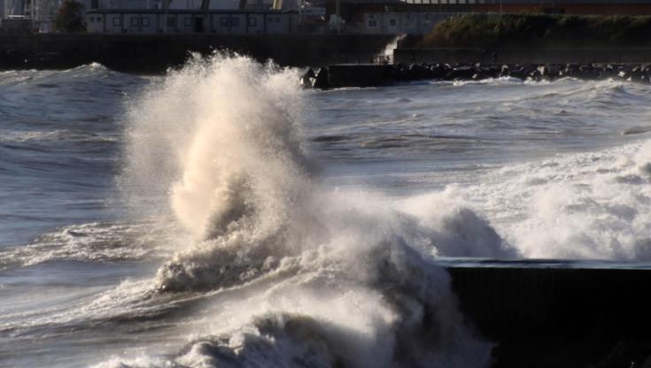 Avviso per mareggiata intensa in Liguria