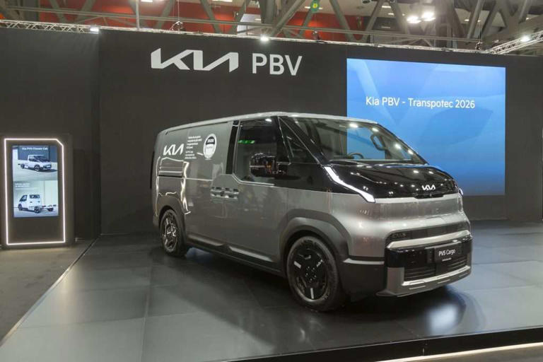 Kia EV4 vince il Red Dot Design Award 2026: premiate anche PV5 e MobED