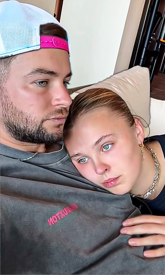 Christopher Hughes leaves JoJo Siwa 💔
