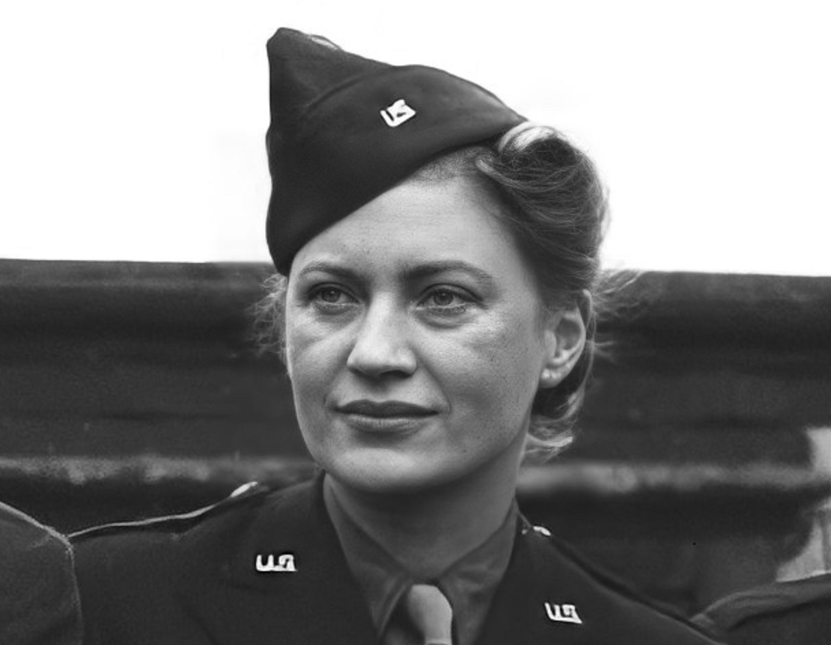 Lee Miller was a beautiful model and an iconic photographer—but fate ...