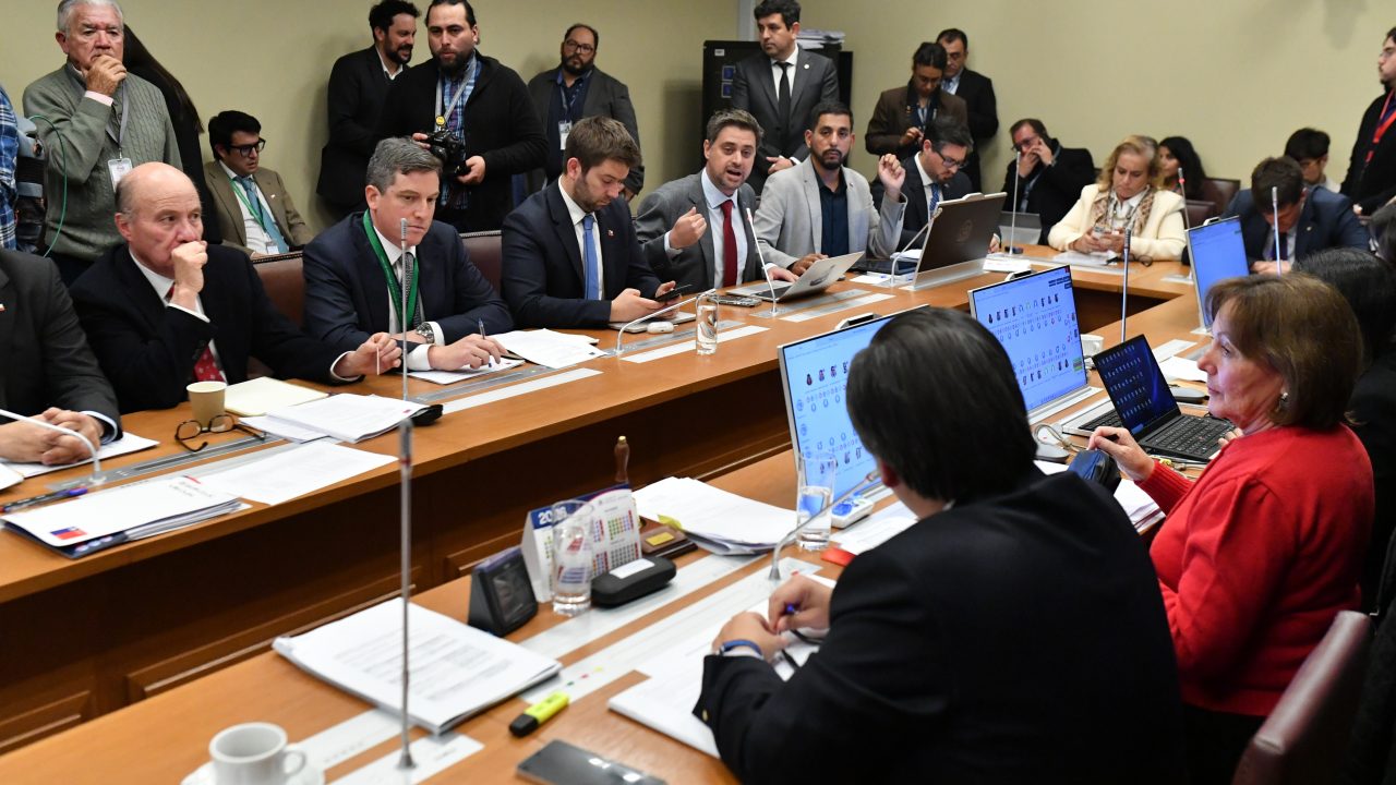 Tsunami de indicaciones no frena al Gobierno: insiste en votar Ley ...