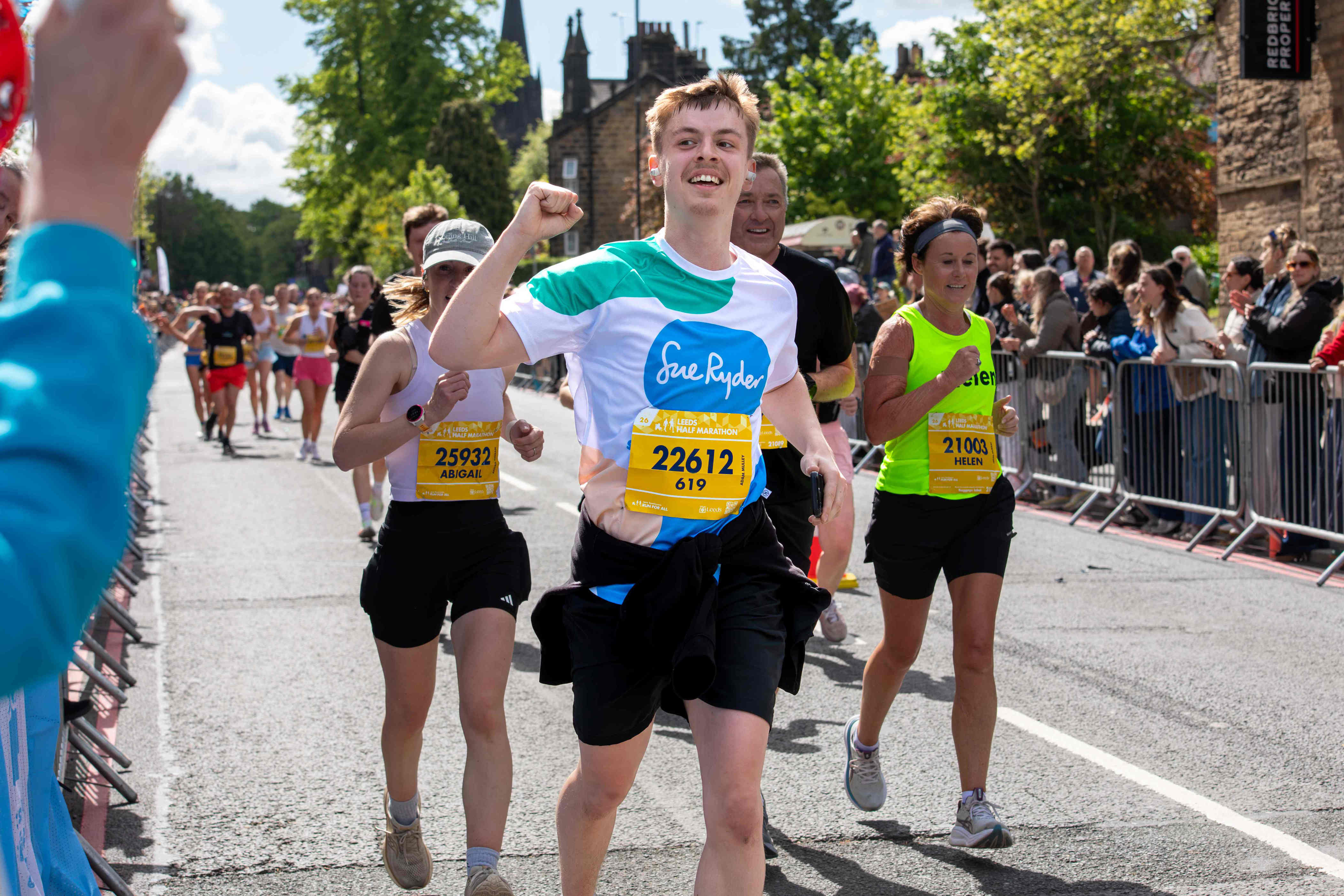 Sue Ryder supporters raise £16,800 at Leeds Marathon weekend