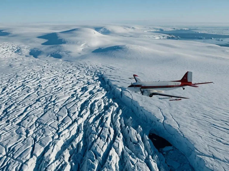 Scientists found a hidden giant structure beneath West Antarctica that ...