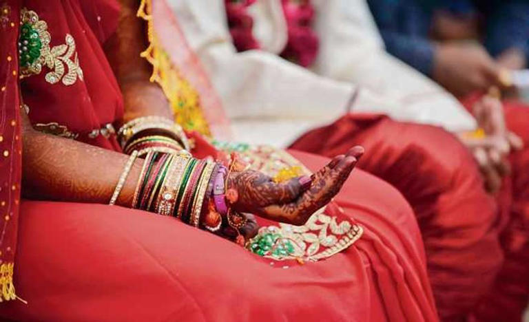 UP bride calls off wedding over ‘unsuitable sari’, clash breaks out ...