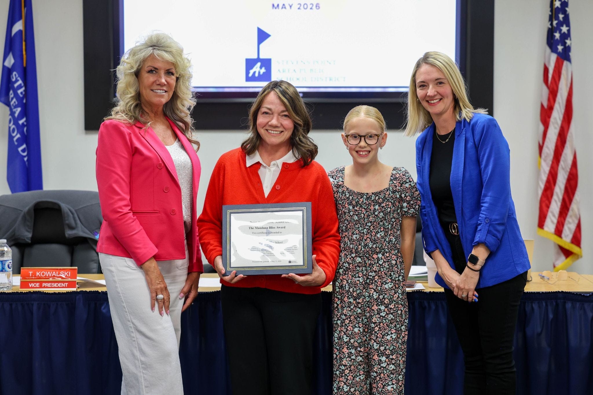 Jefferson Elementary School teacher honored with Mandana Bliss Award