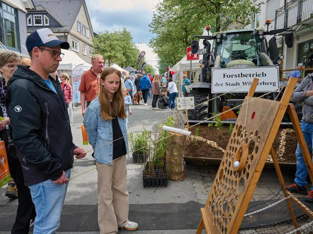Winterberg feiert 750 Jahre: Stadtfest mit 100 Welten und Olympia-Stars ...