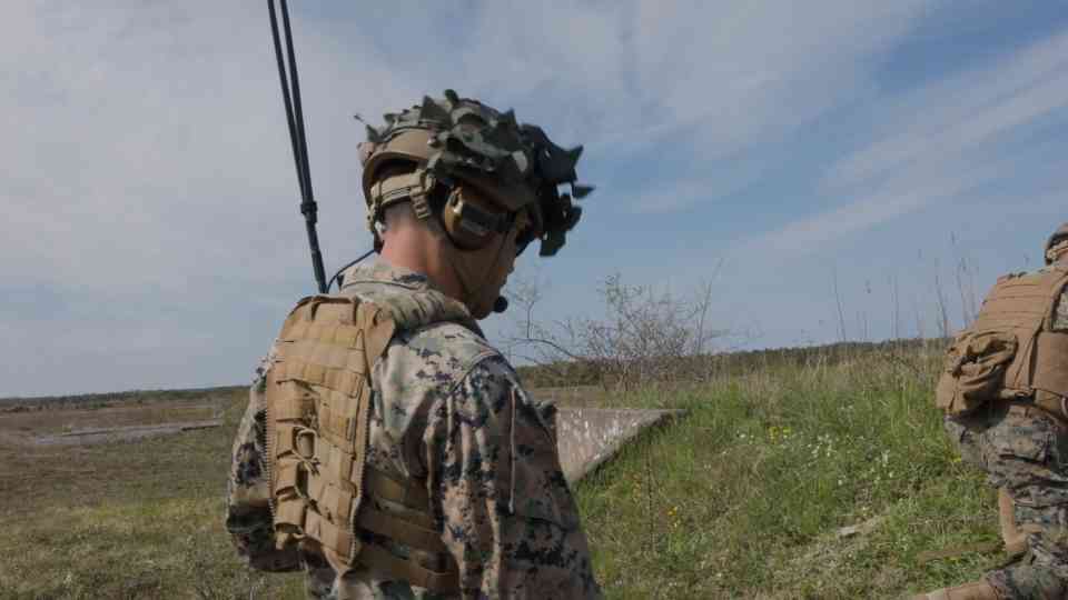 US Marines of 3rd ANGLICO call for fire on Gotland, Sweden