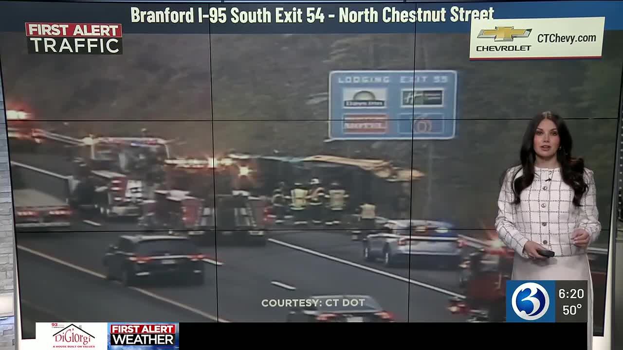 Crash involving dump truck closes lane on I-95 in Branford