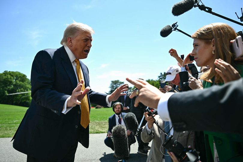 Trump spends flight to China relentlessly ranting in latest social ...