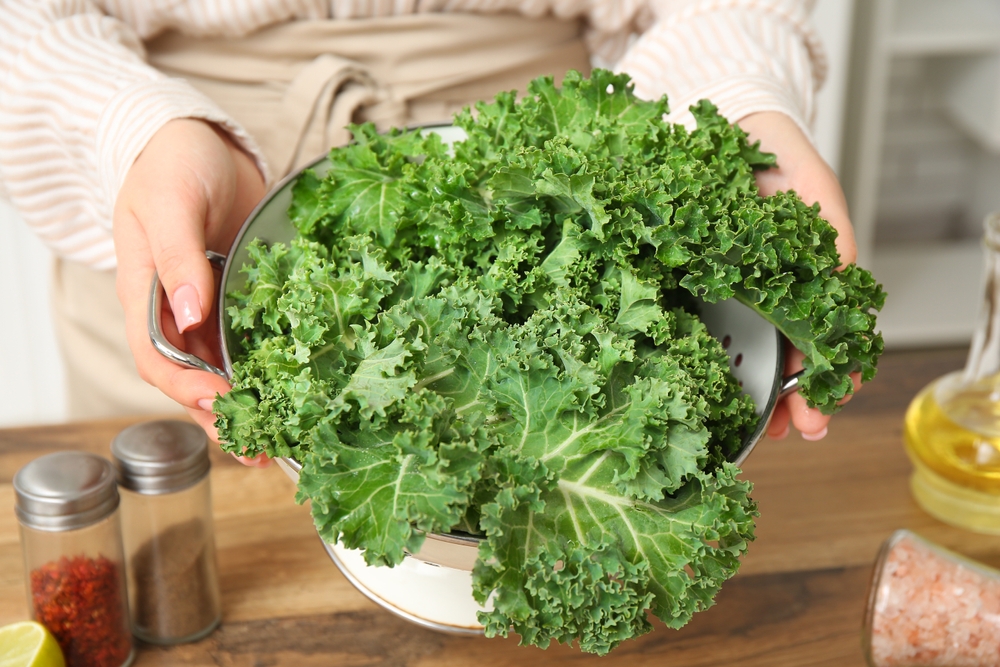 How kale can affect your body if you eat it every day