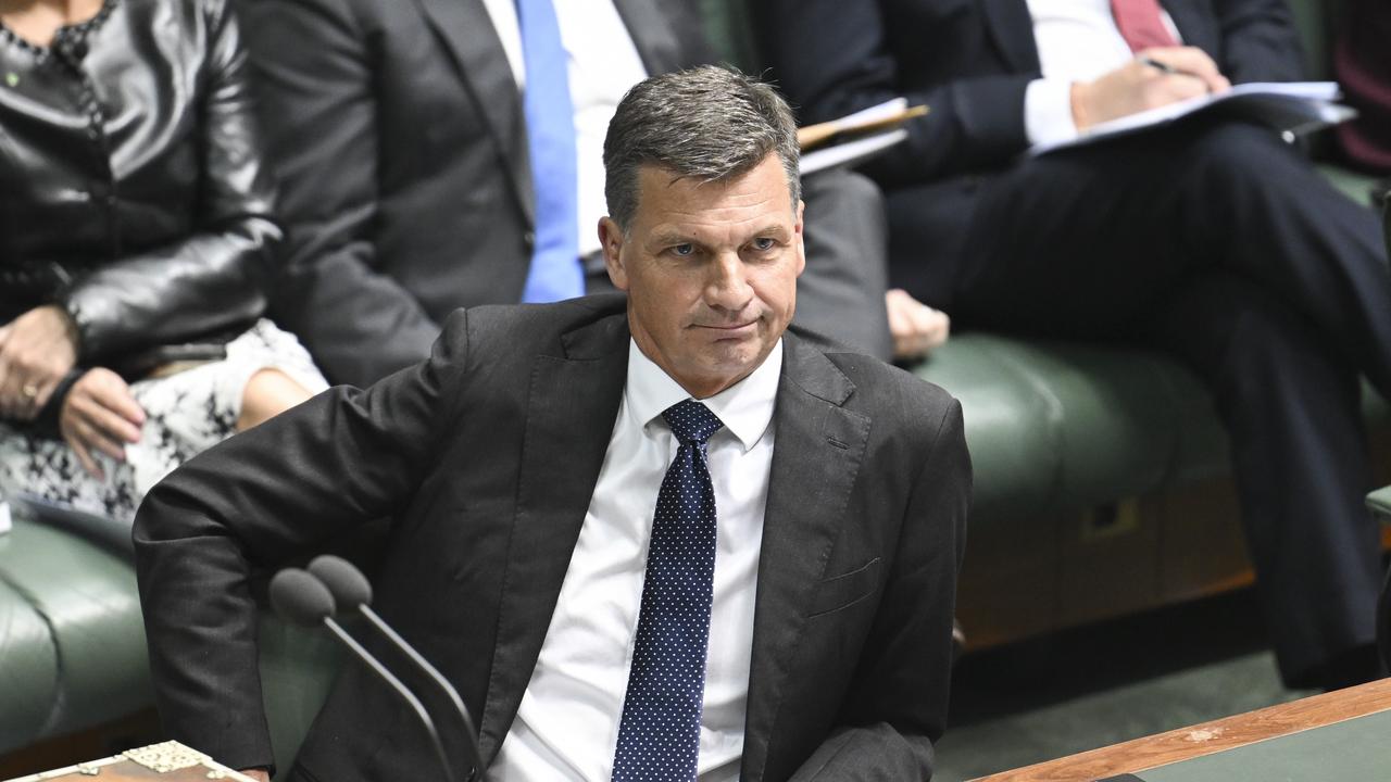 Coalition to scrap Albo’s housing fund, cap migration on new homes