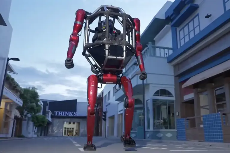 Unitree GD01: el mecha robot tripulado de 500 kg que puedes comprar por ...