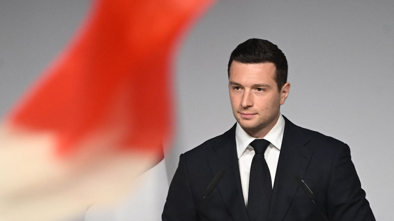 Machtplan der französischen Rechten - Le Pen-Nachfolger rechnet mit AfD ab