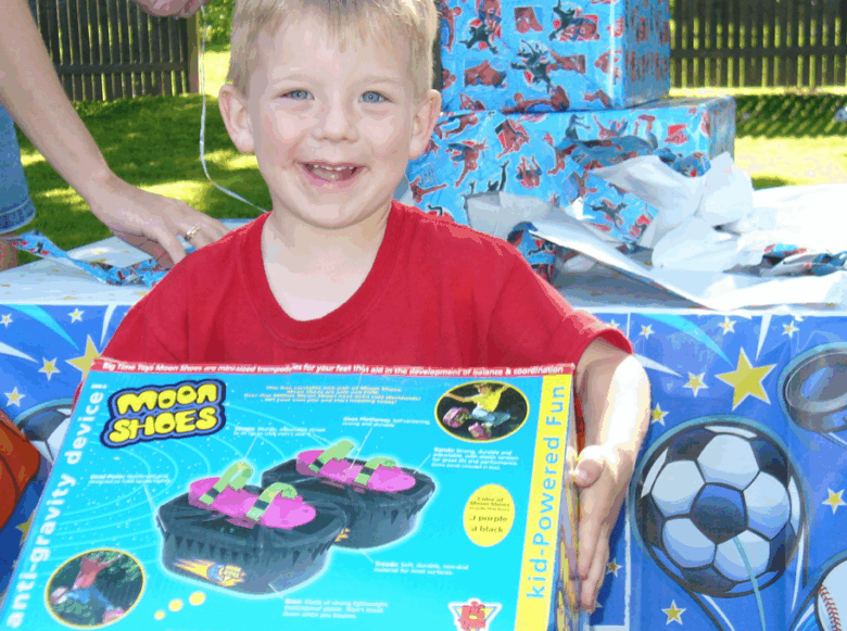 17 childhood toys that would never be allowed today