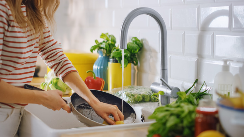 11 foods you should never put down your kitchen sink