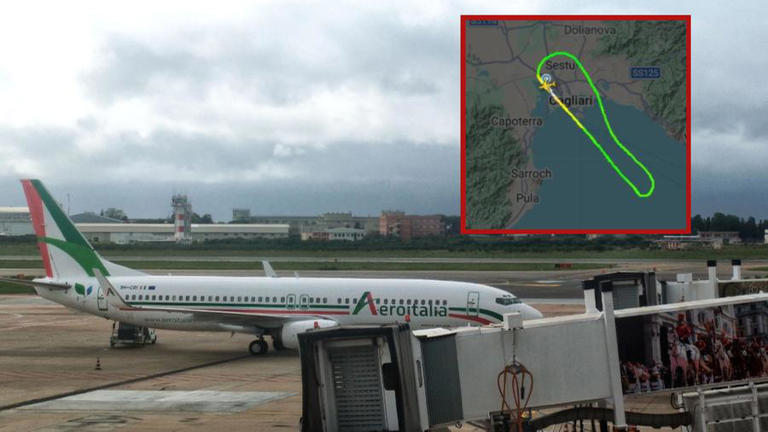 L’aereo per Linate torna a Cagliari subito dopo il decollo: «Problema ...
