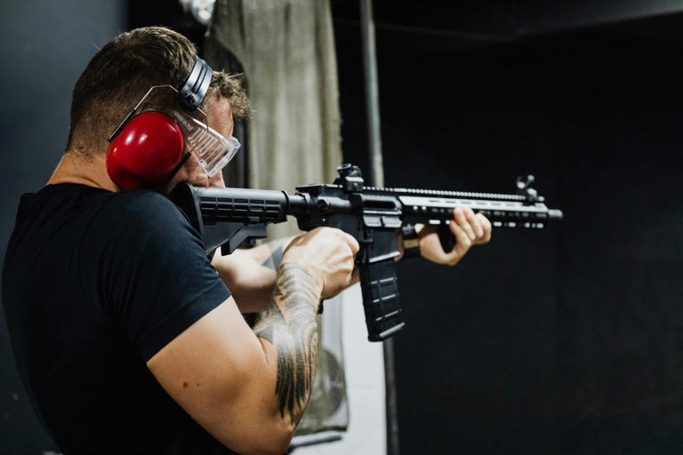 The real reason American gun owners are moving away from AR platform ...