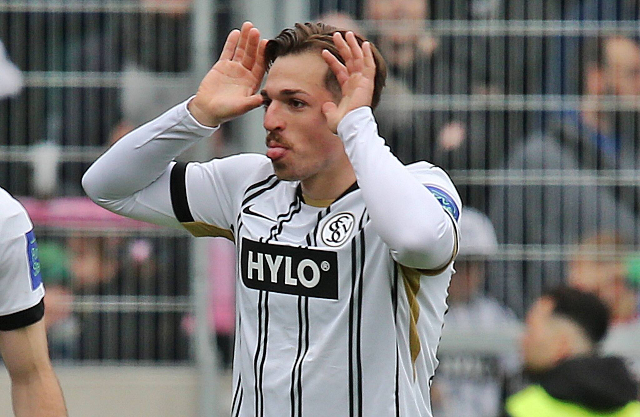 Immer wieder Elversberg: Wie schaffte es der Dorfklub erneut ins Rennen ...