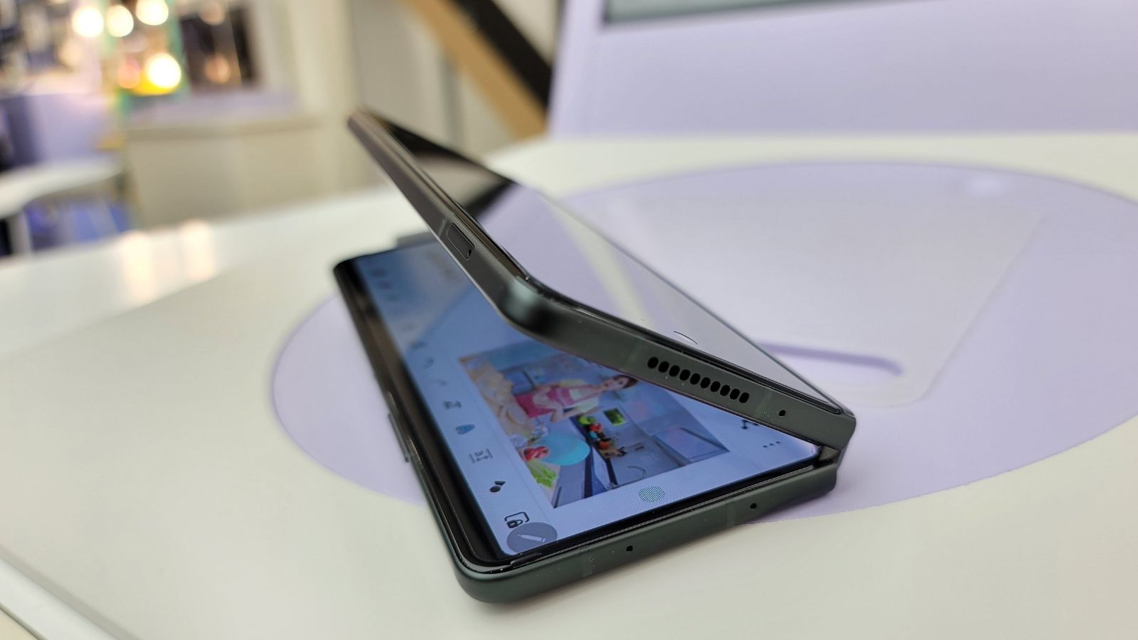 Apple’s iPhone Fold could launch in 2026, but its price may break the ...