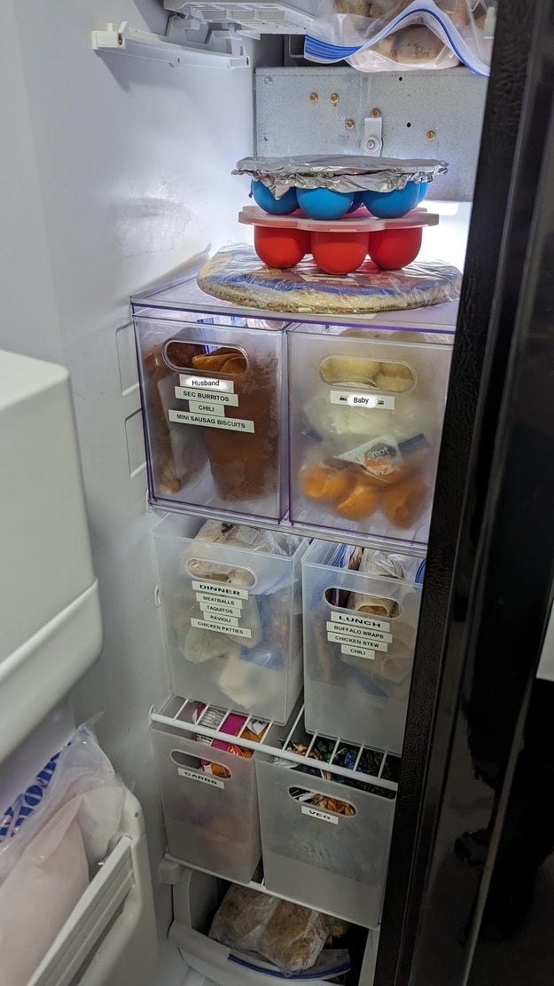 Just 22 brain-soothing photos of people's real-life organization methods