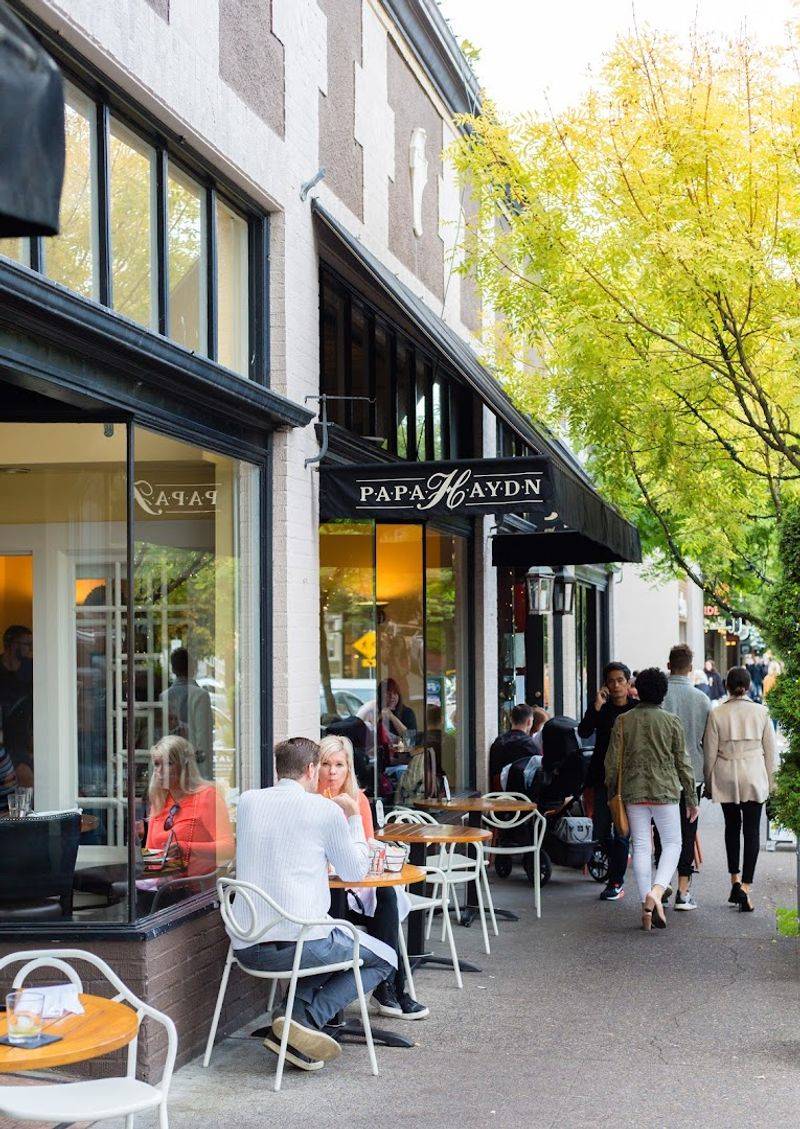 This Oregon restaurant serves upscale European and American comfort ...
