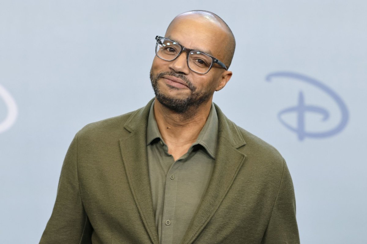 'Scrubs' cast, Angela Bassett attend 2026 Disney upfront