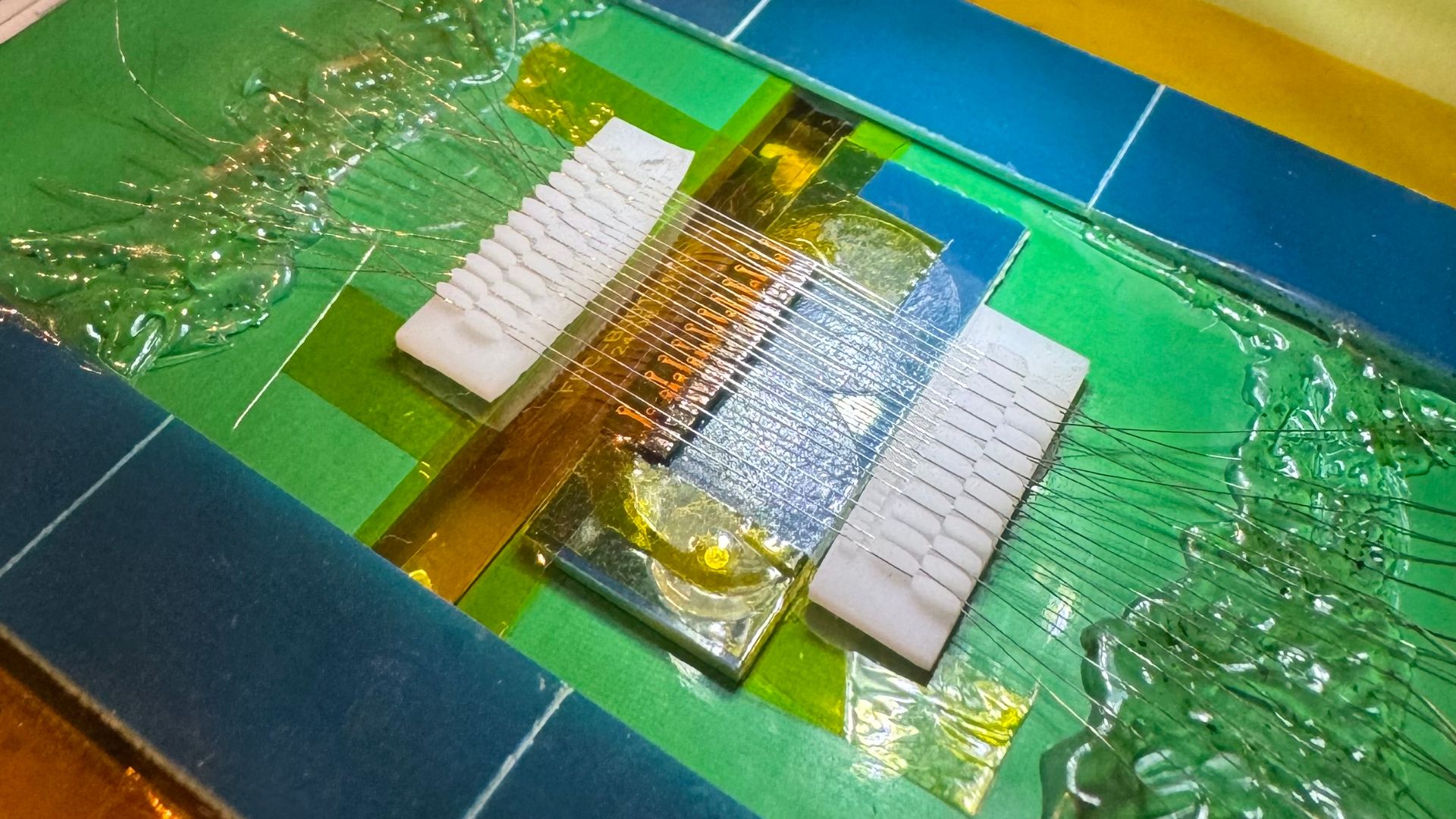 Photos: Developer builds 1-mm credit card-sized fully functional ...