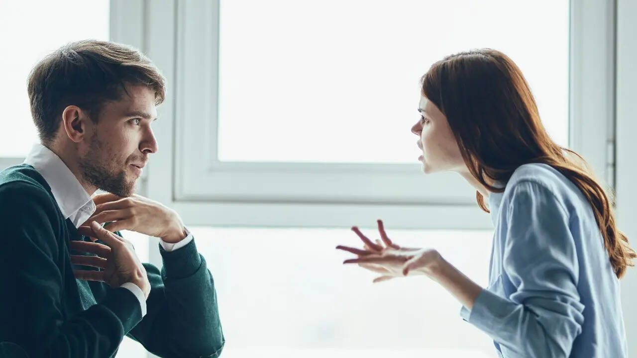 5 weird things people do in love and why, as per psychology