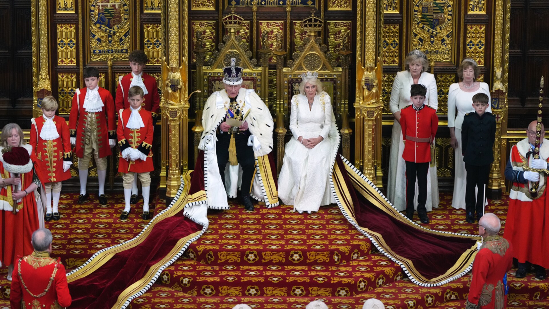 Von Napoleon inspiriert: König Charles’ prunkvolle „Robe of State”