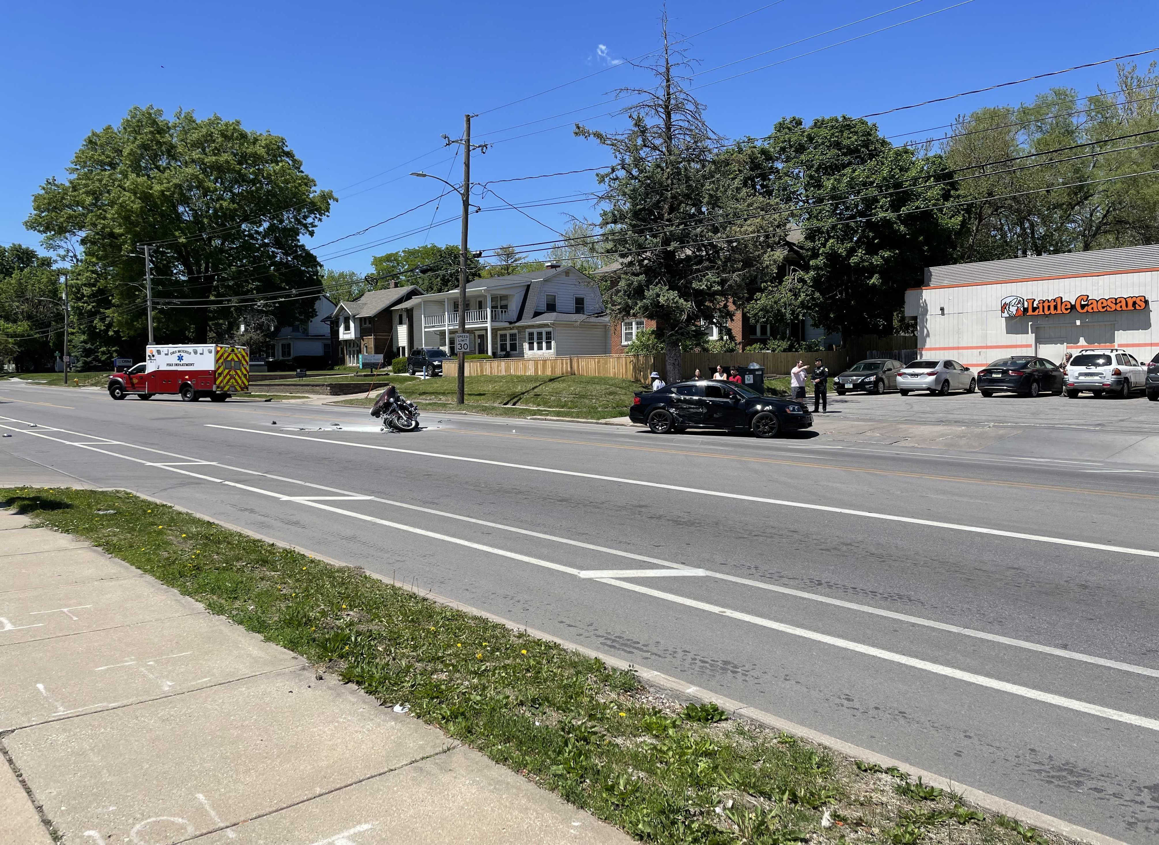 Des Moines motorcyclist dies after collision with car in Waveland Park ...