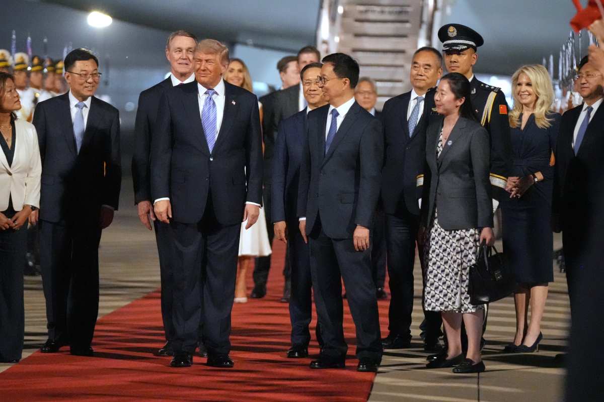 Trump dodges Taiwan arms question after Beijing summit