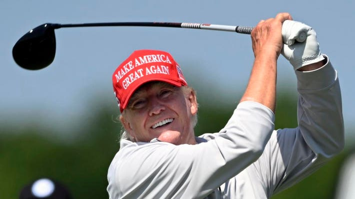 President Trump’s golf moments spark viral debates
