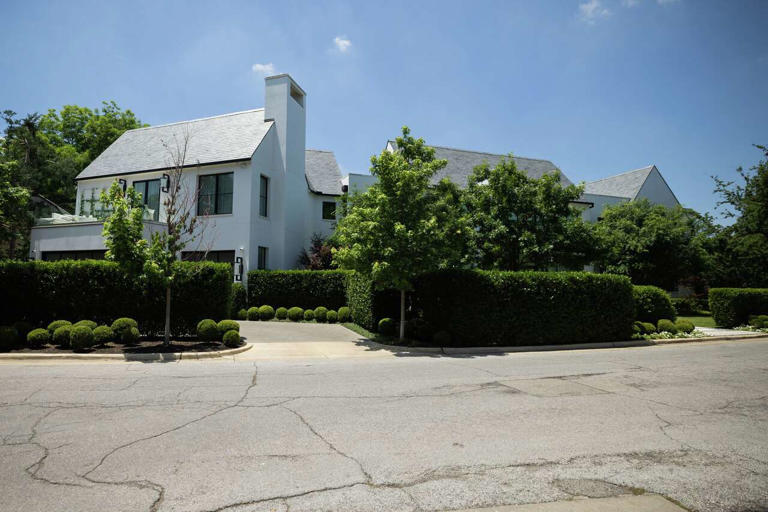 Sale of Highland Park home listed for nearly $25 million likely one of ...