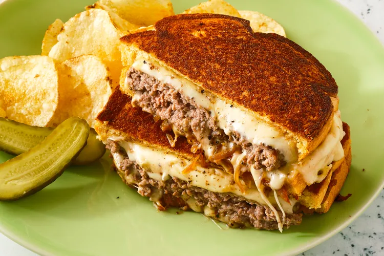 America’s best patty melts: Top 8 restaurant chains serving this ...
