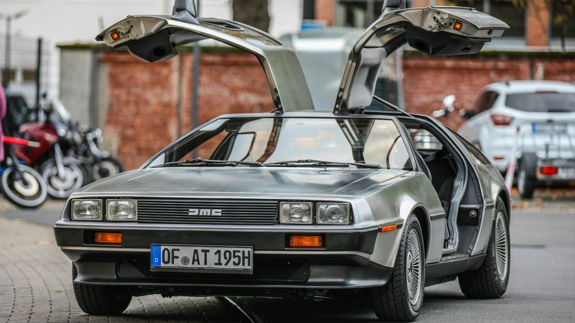 10 Cars That Were Iconic Despite Being Flawed & 10 That Were Flawless ...