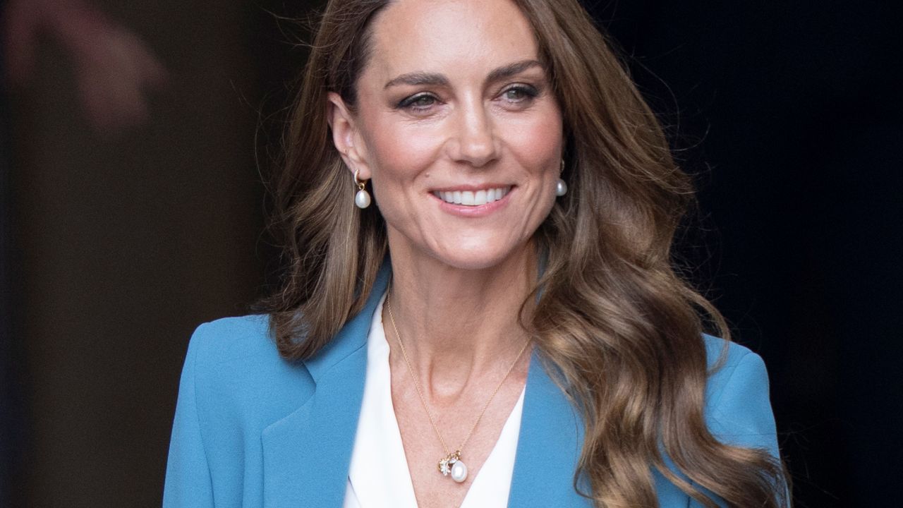 Princess Kate proves this classic pendant works with any outfit